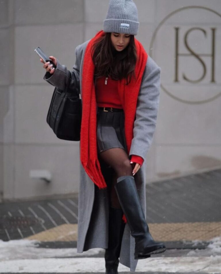 25 Christmas Outfit Ideas That’ll Make You Shine at Every Holiday Party